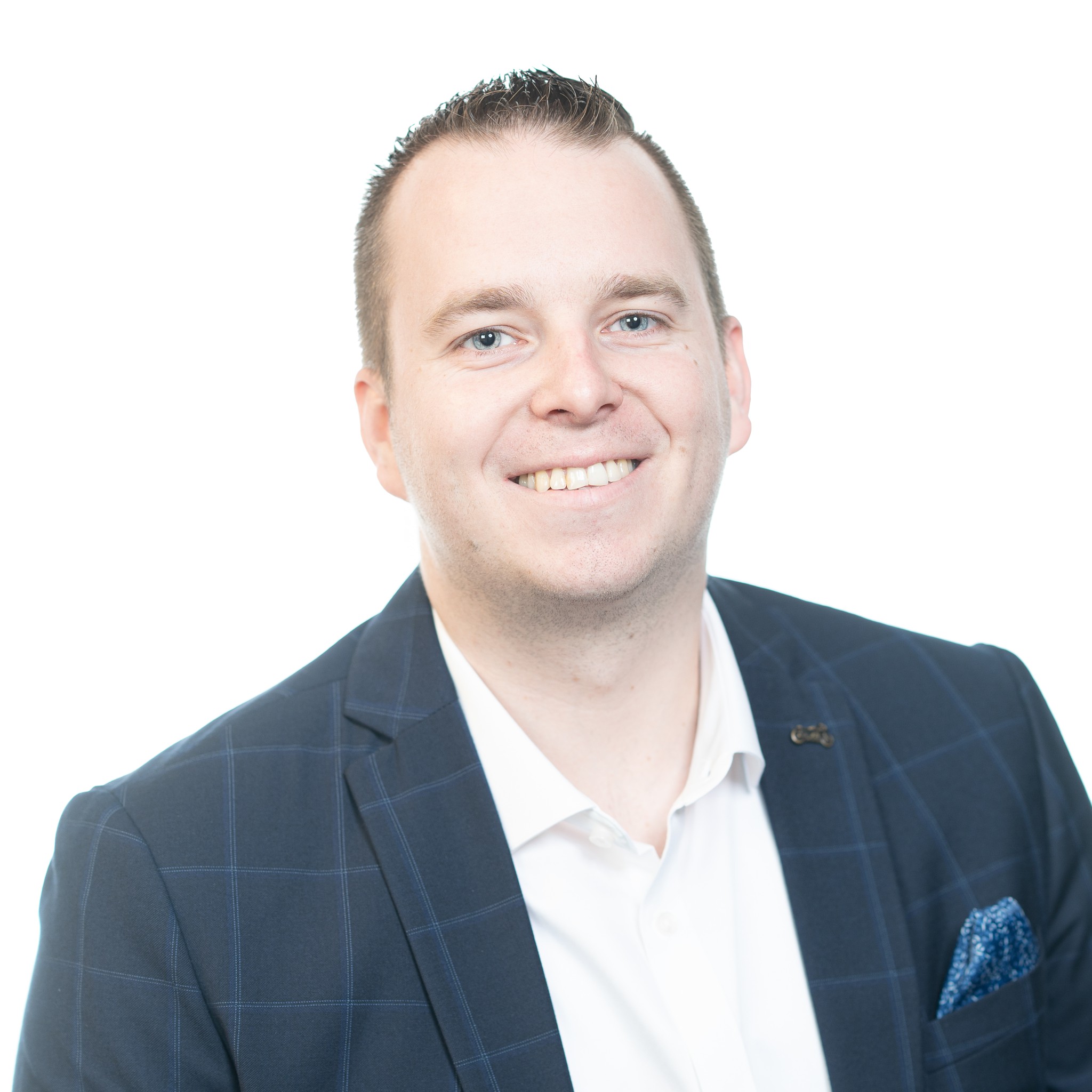 Zonnepanelen voor uw bedrijf | Damstra Installatietechniek